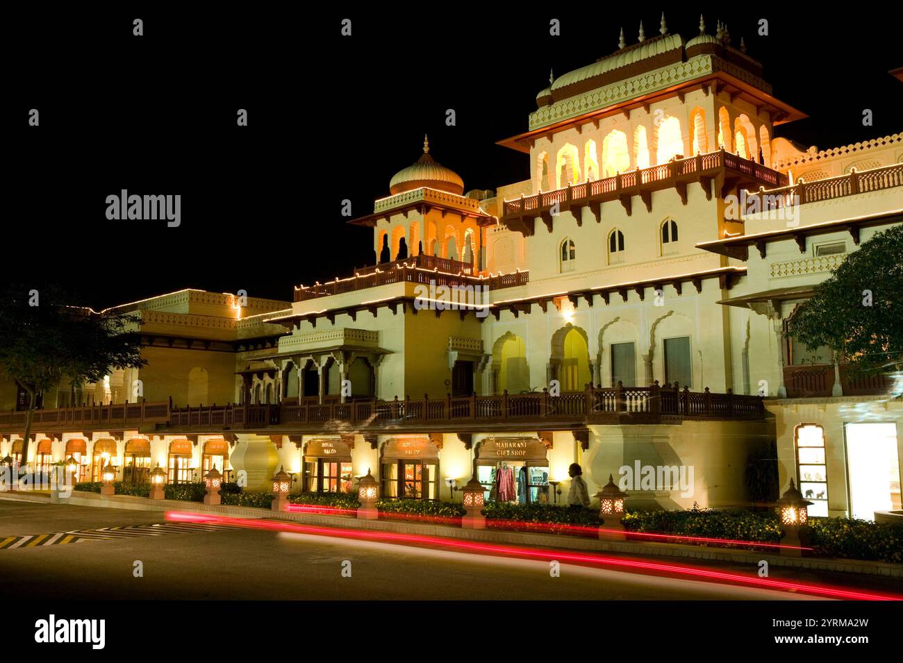 Rambagh Palace Hotel. Evening. Jaipur. Rajasthan. India Stock Photo - Alamy