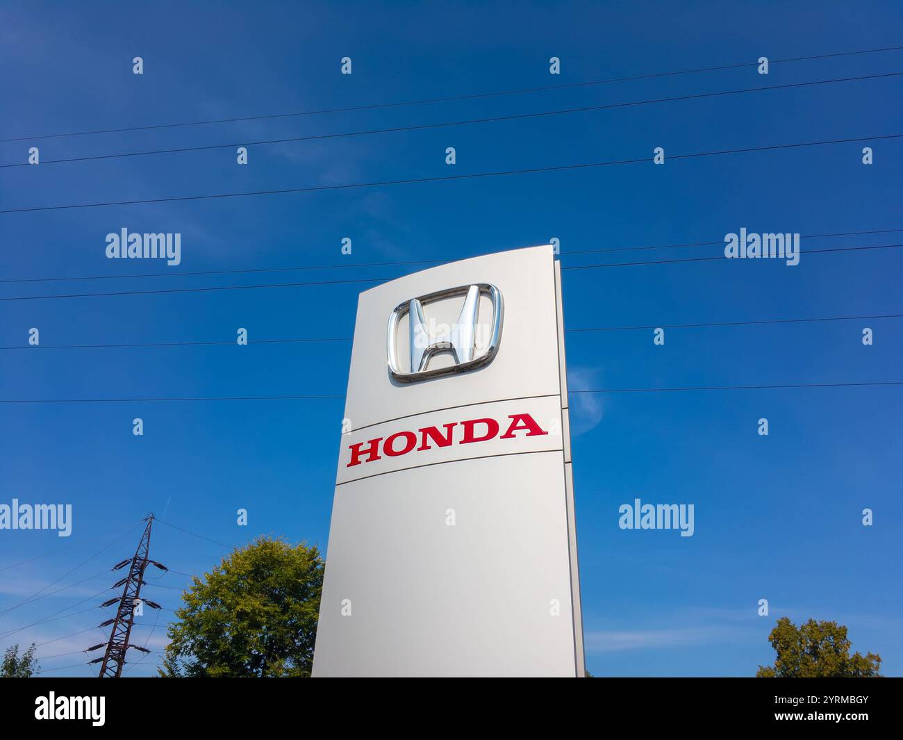 Honda auto service hi-res stock photography and images - Alamy
