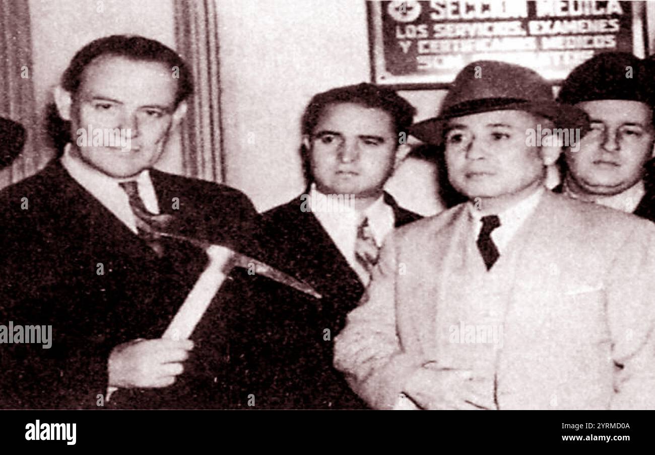 Press report on the assassination of Leon Trotsky in 1941, showing the Ice-Pick (Axe) used Stock ...