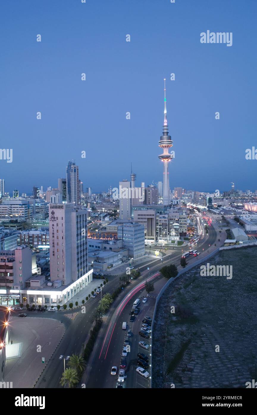 Kuwait the avenues hi-res stock photography and images - Alamy