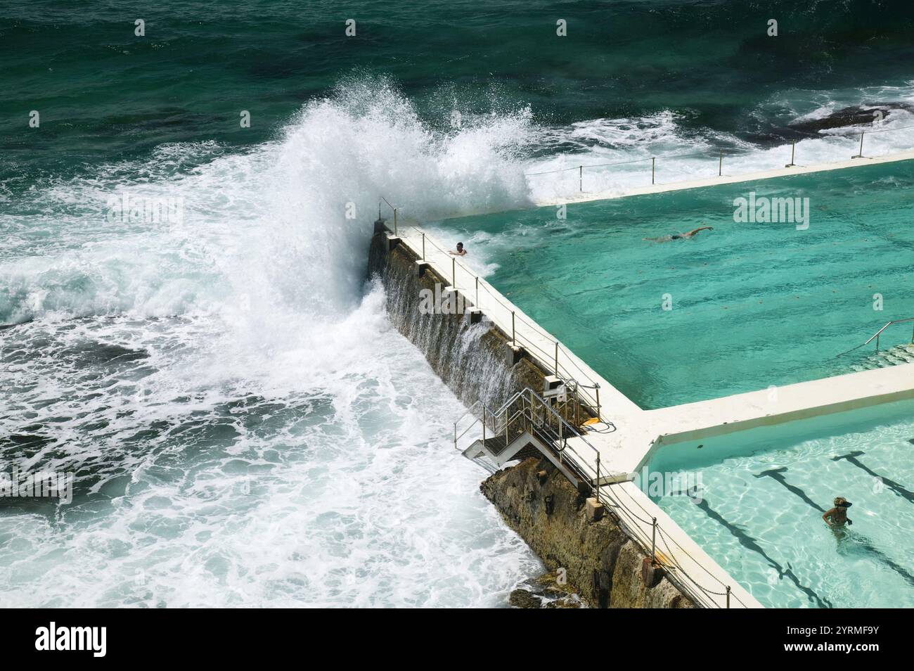 Australia - New South Wales (NSW) - Sydney: World famous Bondi Beach ...