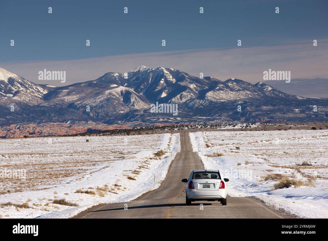 Park road and the La Sal Mountains in winter, Dead Horse Point State ...