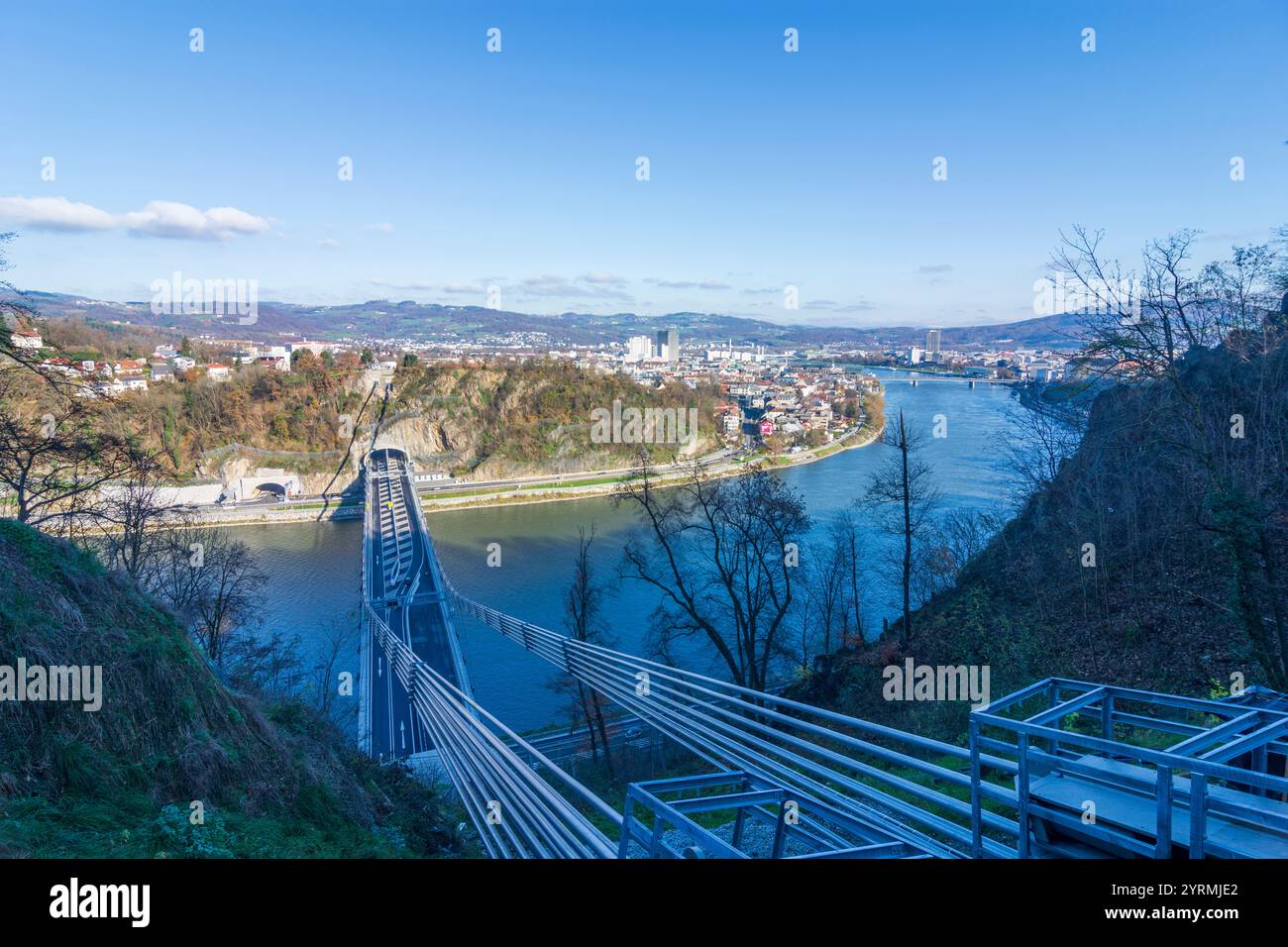 Linz: freeway A26 bridge Donautalbrücke, the bridge is the longest ...