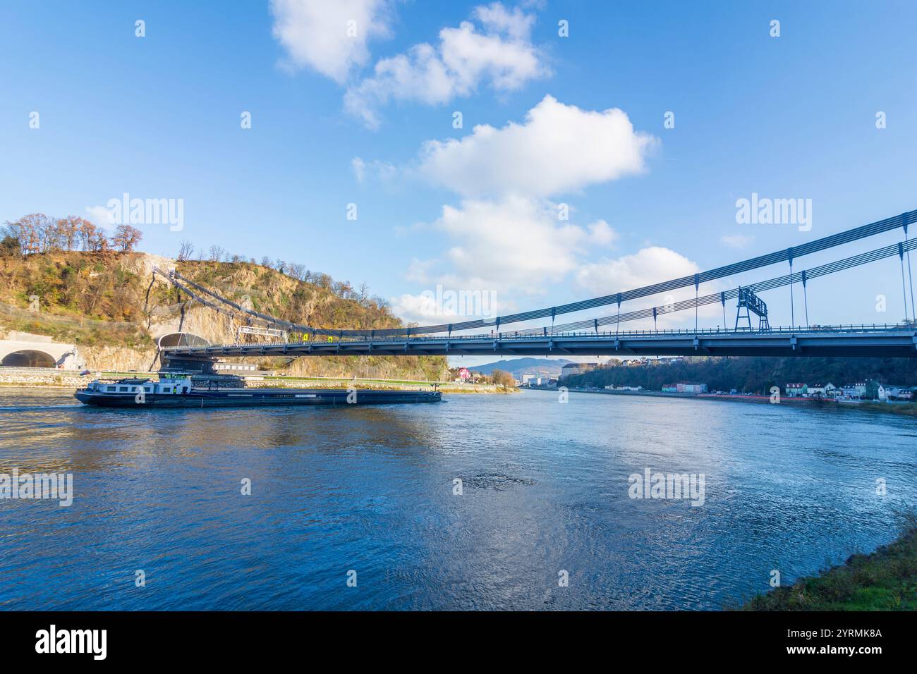 Linz: freeway A26 bridge Donautalbrücke, the bridge is the longest ...