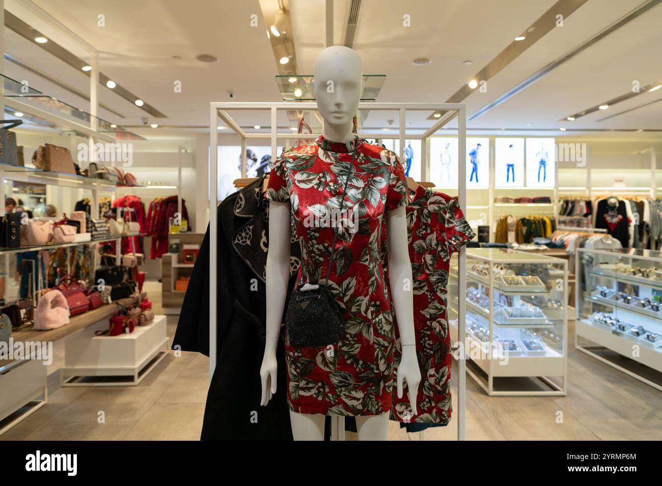KUALA LUMPUR, MALAYSIA - DECEMBER 01, 2023: dressed mannequin on ...