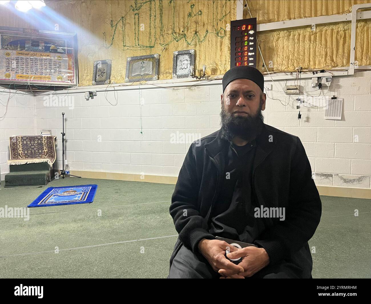 Imam Rashid Munir speaking at Al Munir Islamic Centre, Co. Waterford ...