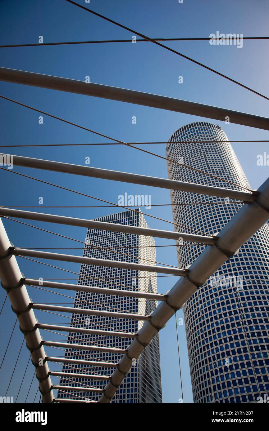 Israel, Tel Aviv, buildings of Azrieli Center Stock Photo - Alamy
