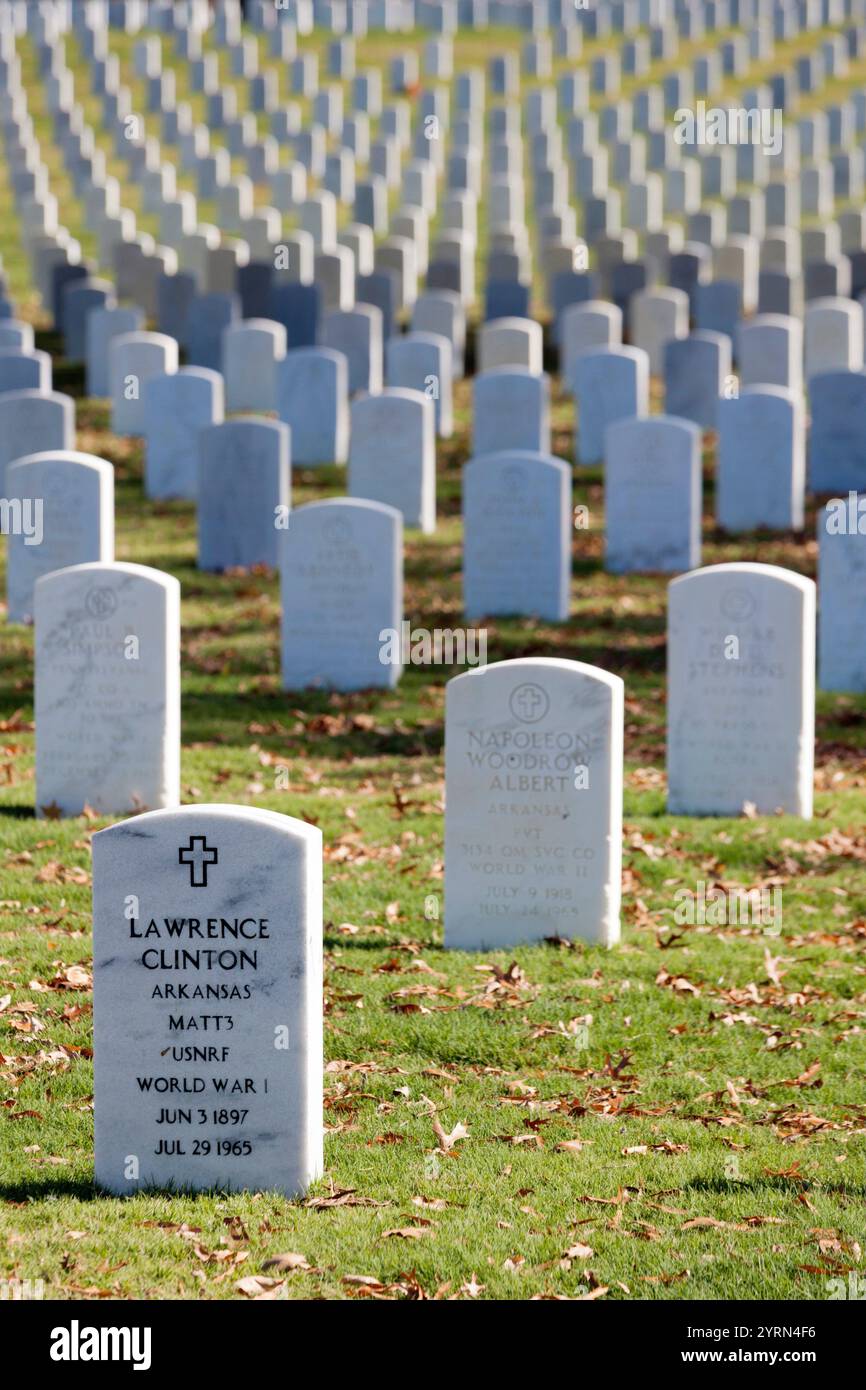 USA, Arkansas, Little Rock, Little Rock National Cemetery, soldiers ...