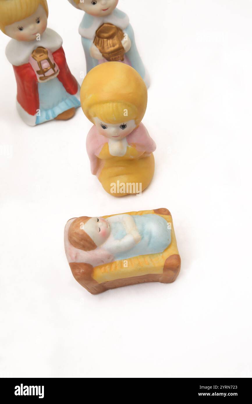 Nativity Figures Christmas Decorations Virgin Mary and the Baby Jesus ...