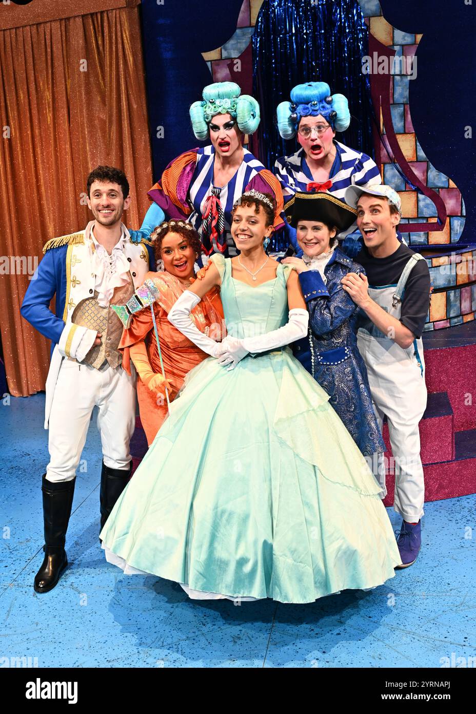 LONDON, ENGLAND: 4th December 2024: Press call for the cast of ...