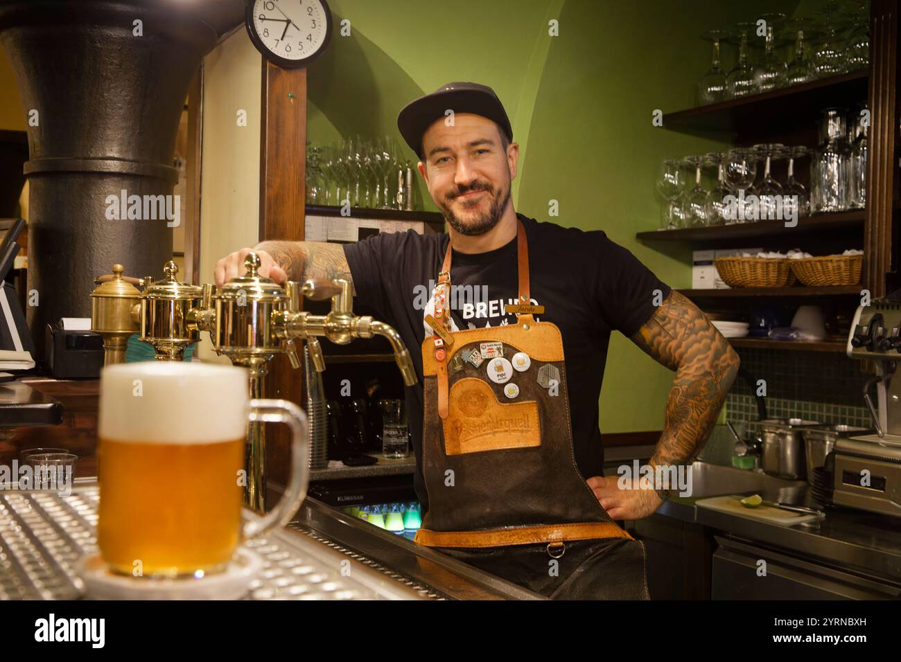 Draft Beer, Bartender, Pivovarský šenk Na Parkánu, Restaurant Senk Na ...
