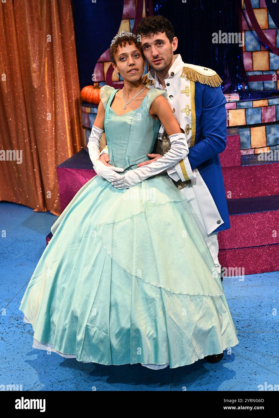 Dandini and prince charming hi-res stock photography and images - Alamy