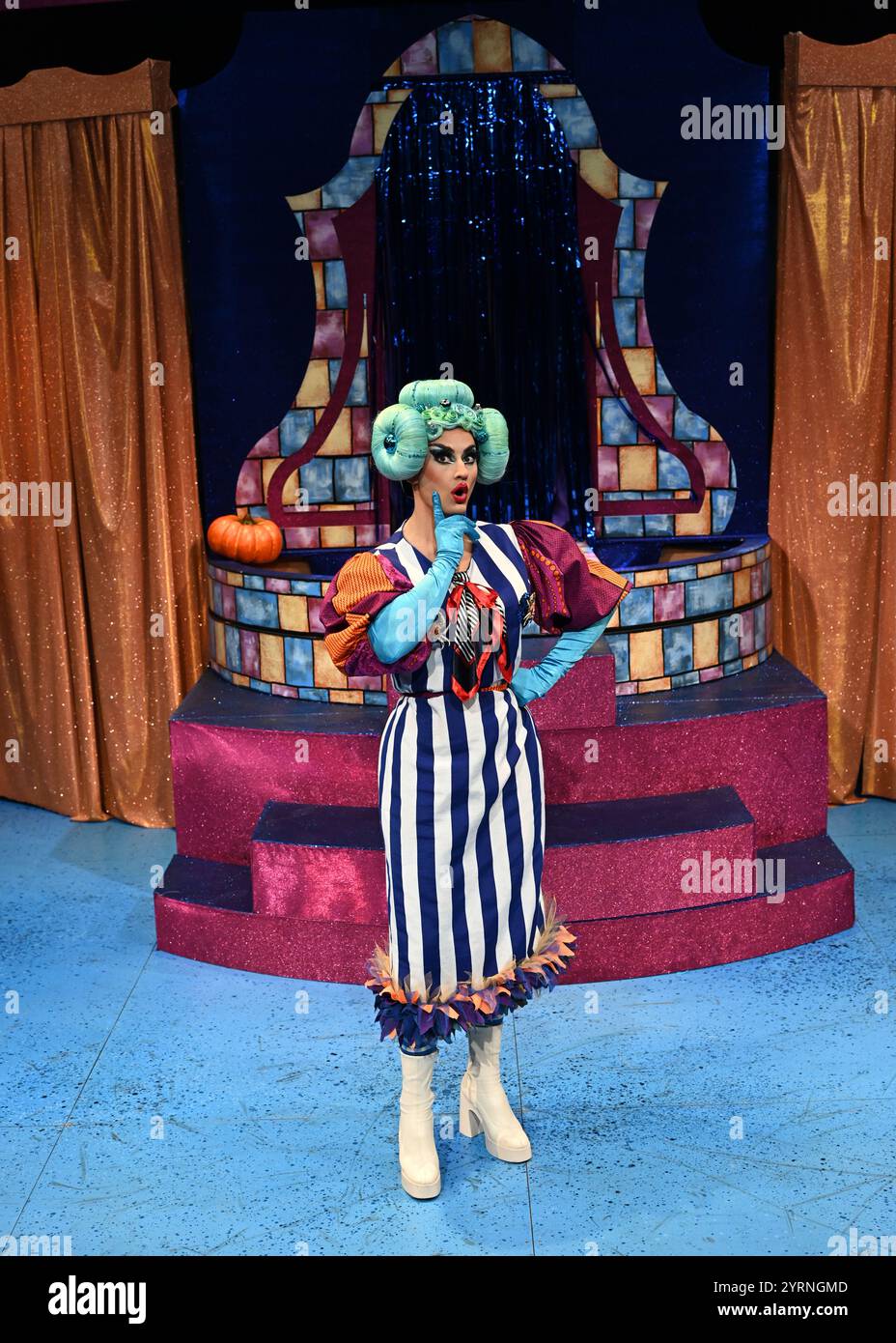 LONDON, ENGLAND: 4th December 2024: Press call for the cast of ...