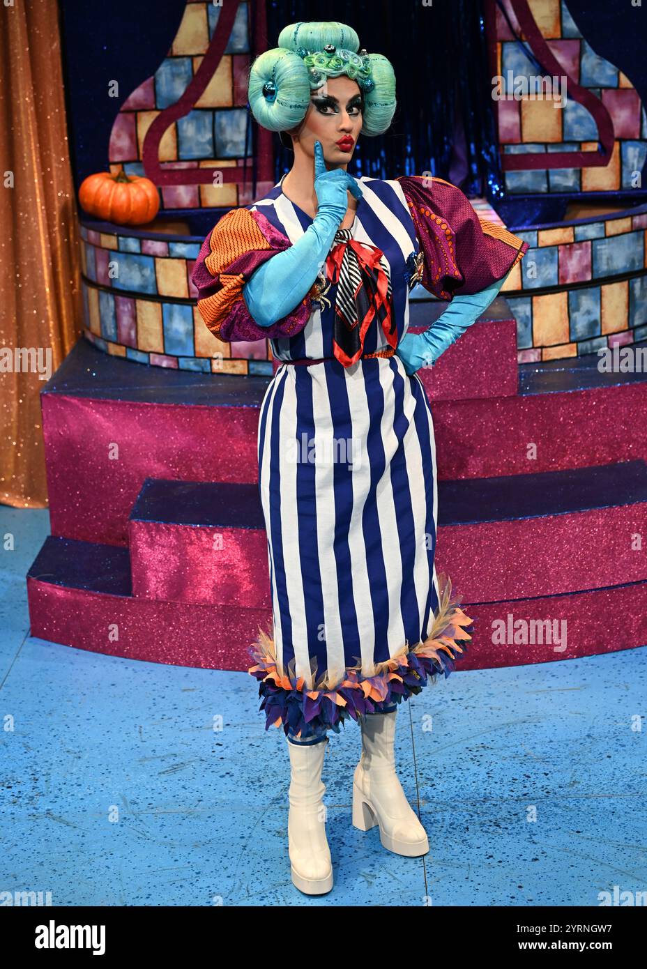 LONDON, UK. 4th Dec, 2024. Press call for the cast of Cinderella with ...