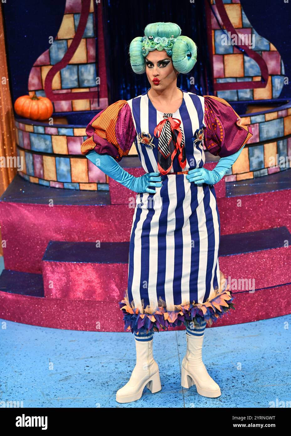 LONDON, ENGLAND: 4th December 2024: Press call for the cast of ...