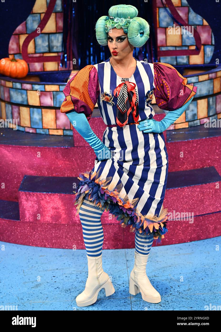 LONDON, ENGLAND: 4th December 2024: Press call for the cast of ...