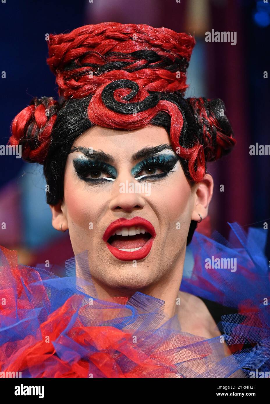 LONDON, UK. 4th Dec, 2024. Press call for the cast of Cinderella with ...