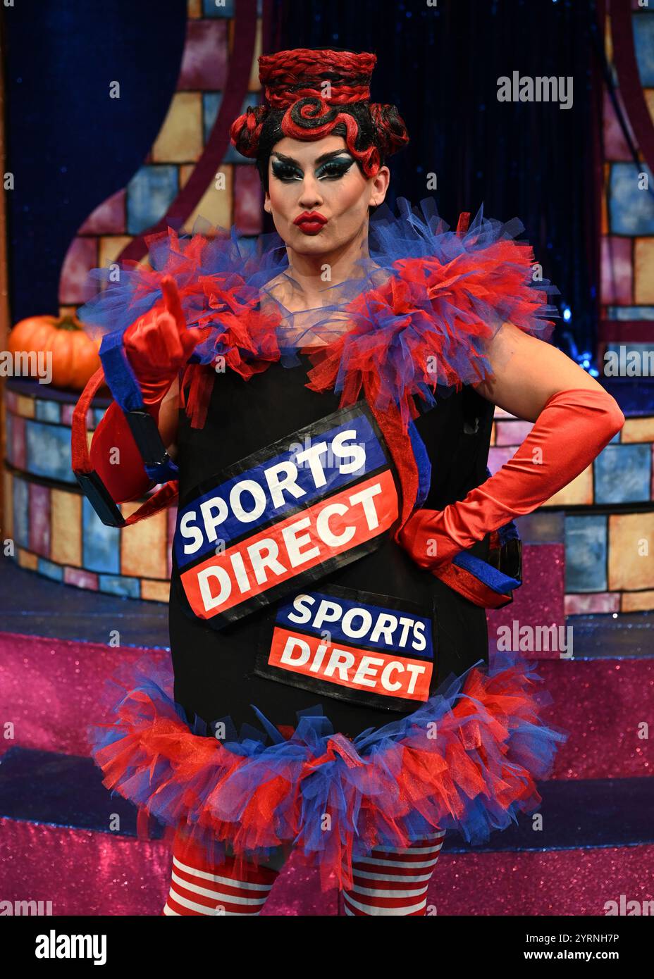 LONDON, UK. 4th Dec, 2024. Press call for the cast of Cinderella with ...