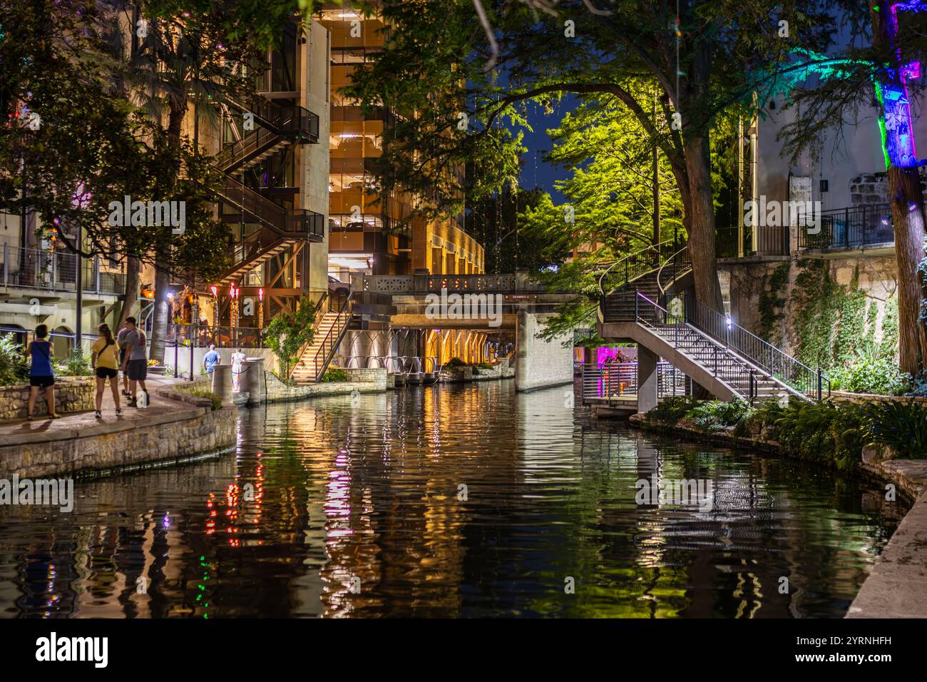 San antonio riverwalk night hi-res stock photography and images - Alamy