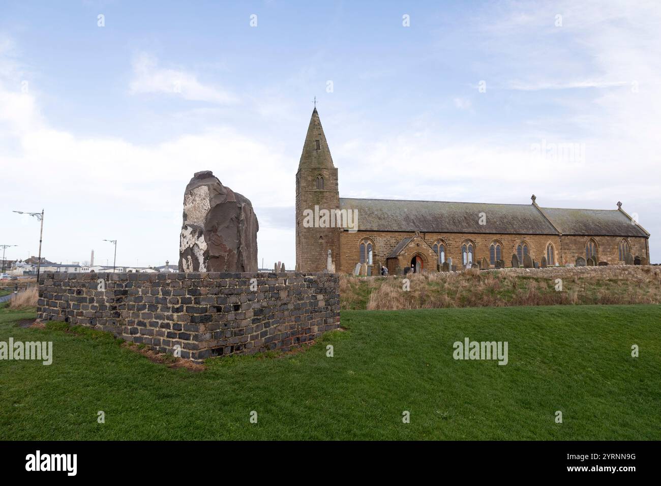 Newbiggin by the sea sea wall hi-res stock photography and images - Alamy