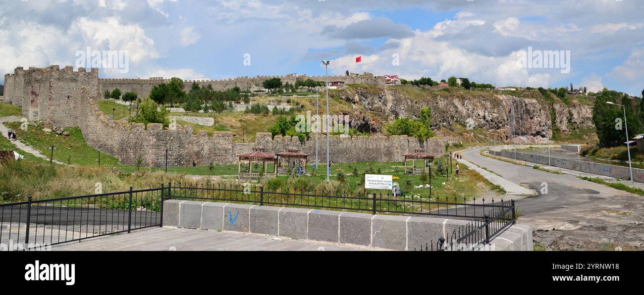 Ardahan castle hi-res stock photography and images - Alamy
