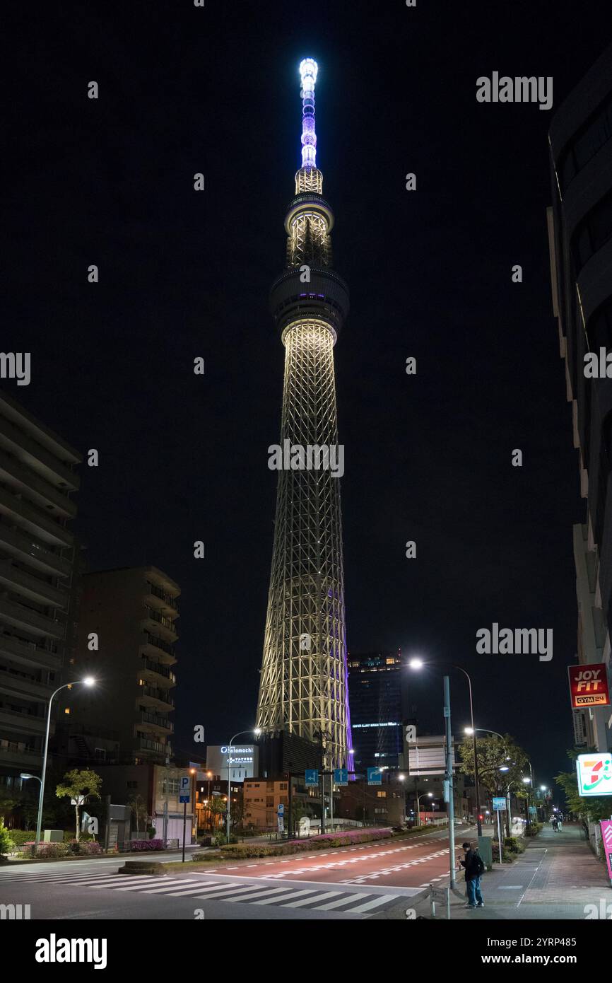 The 634m high Tokyo Skytree TV tower at night, Tokyo, Asia Stock Photo - Alamy