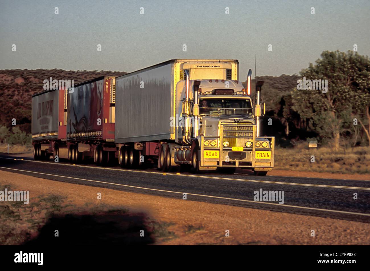 Australia stuart highway hi-res stock photography and images - Alamy