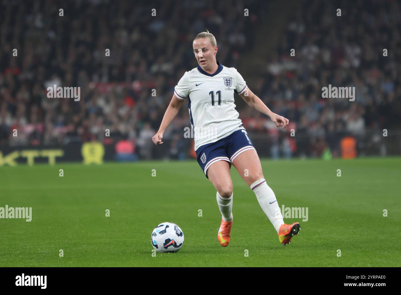 Beth Mead England v USA Wembley Stadium London Lionesses England women ...