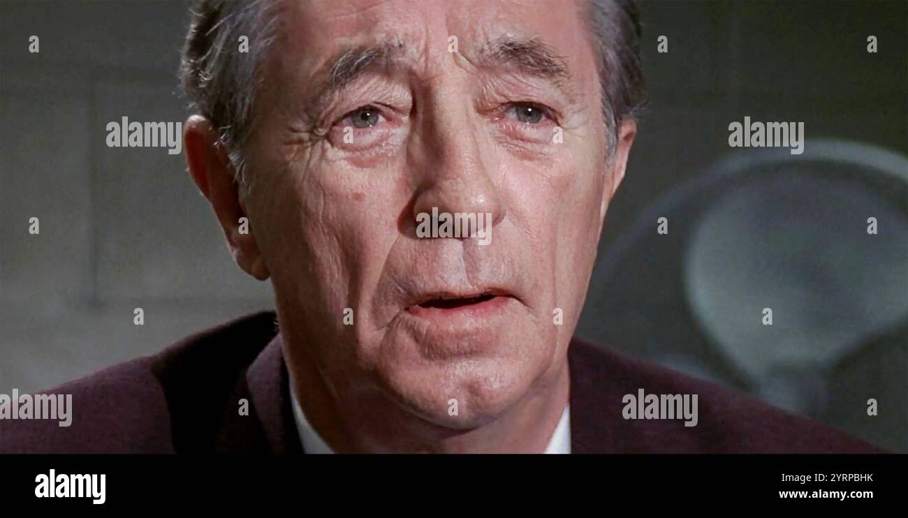 CAPE FEAR 1991 Universal Pictures film with Robert Mitchum as Lt ...