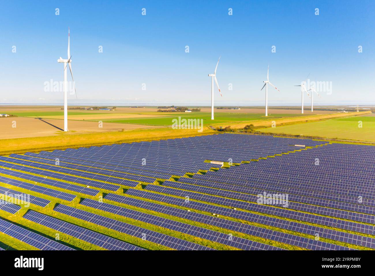 Hybrid power plant, wind power and photovoltaic system, North Friesland ...