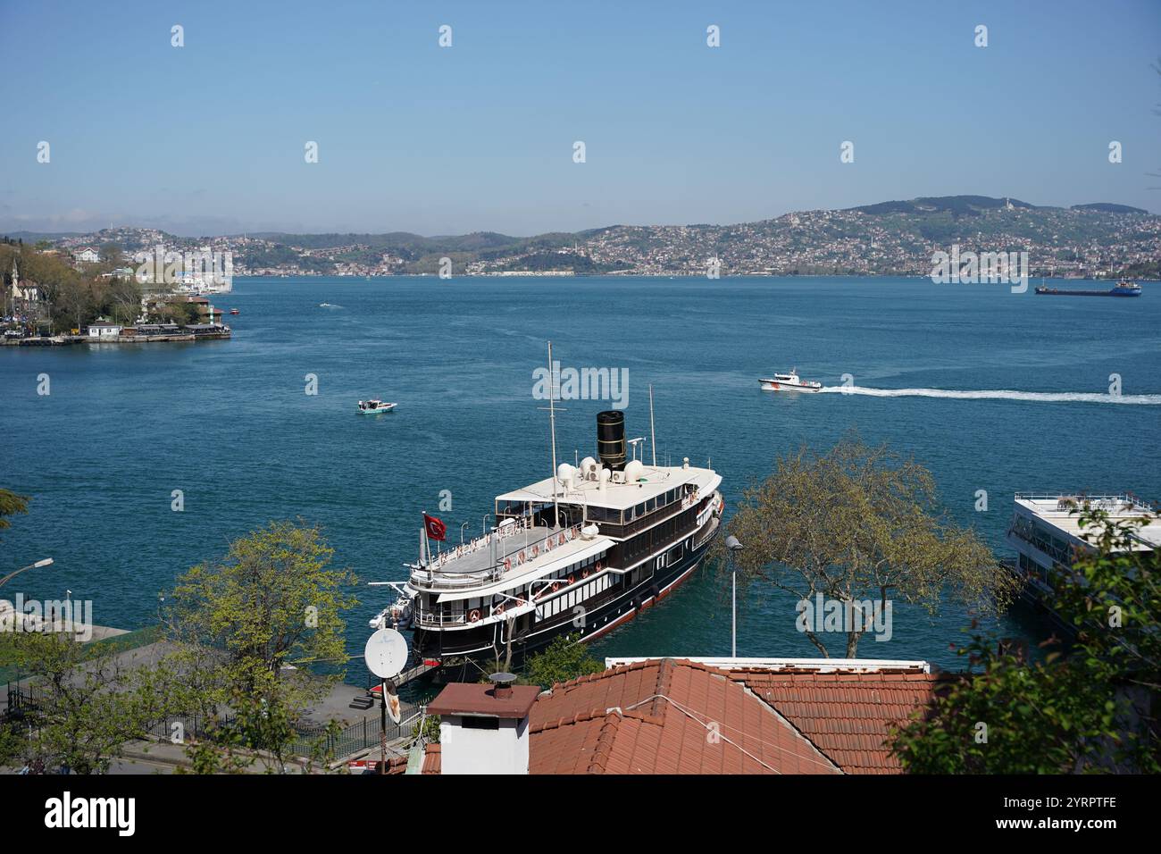 ISTANBUL, TURKIYE - APRIL 11, 2024: Sehir Hatlari ferry in European ...