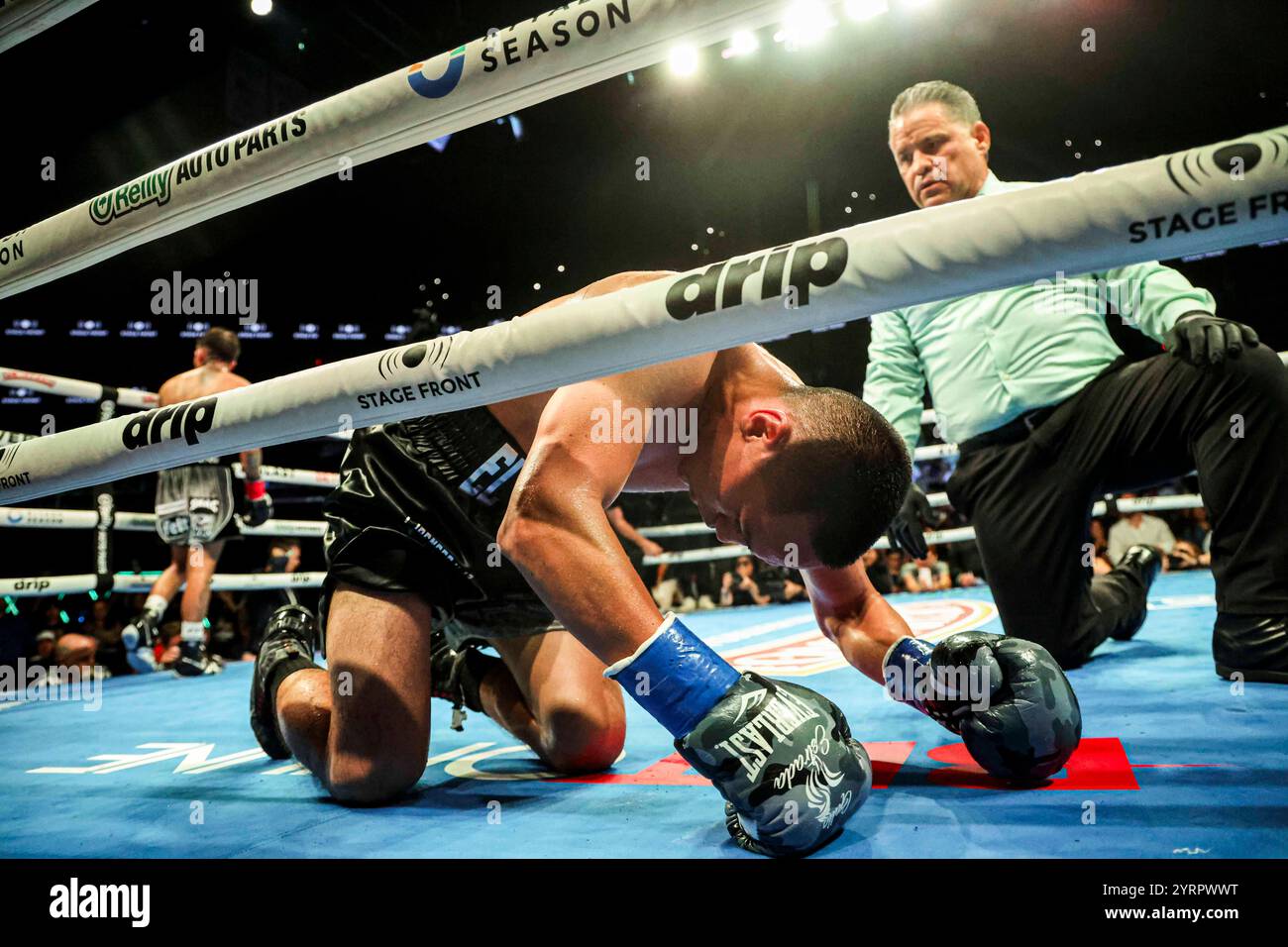 PHOENIX, ARIZONA - JUNE 29: Juan Francisco El 'Gallo' Estrada Estrada ...