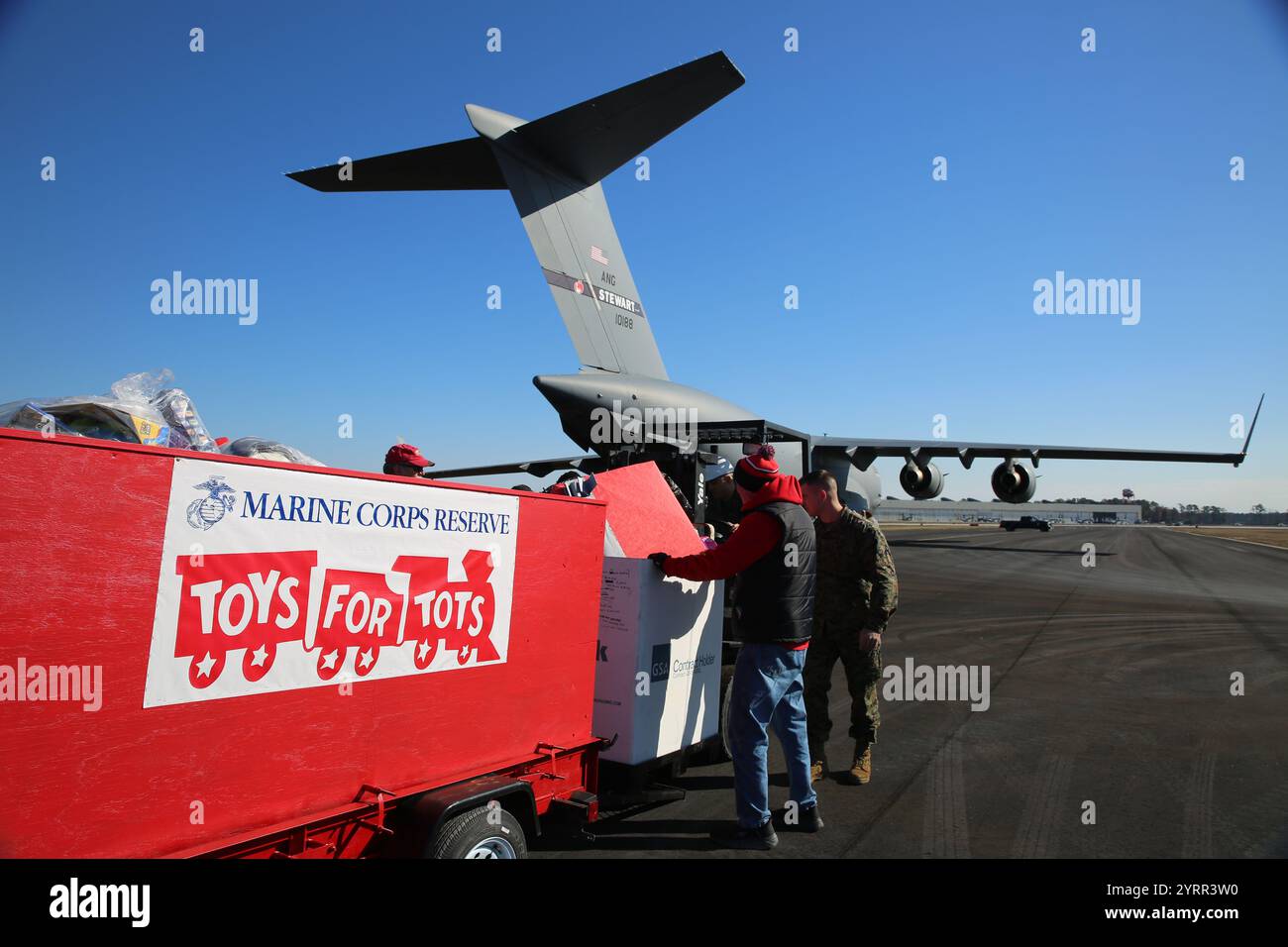 Veterans service members new hi-res stock photography and images - Alamy
