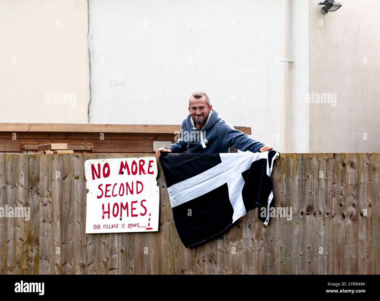 Cornwall second home protest hi-res stock photography and images - Alamy