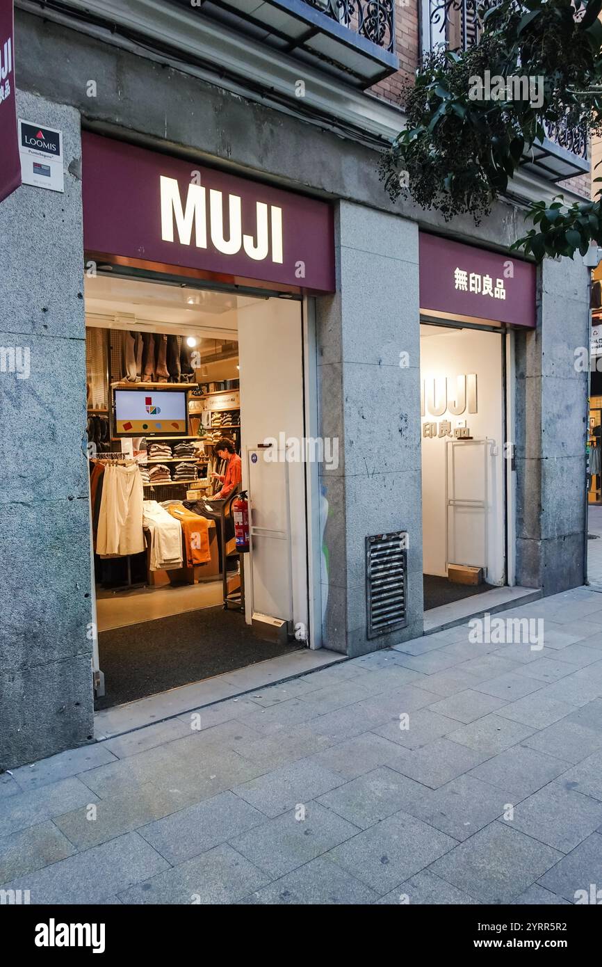 Muji Storefront on Gran Via, Madrid, Spain Stock Photo - Alamy