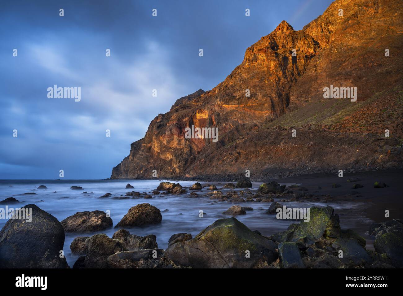 Golden hour on the seafront. Playa del Ingles and the La Merica ...