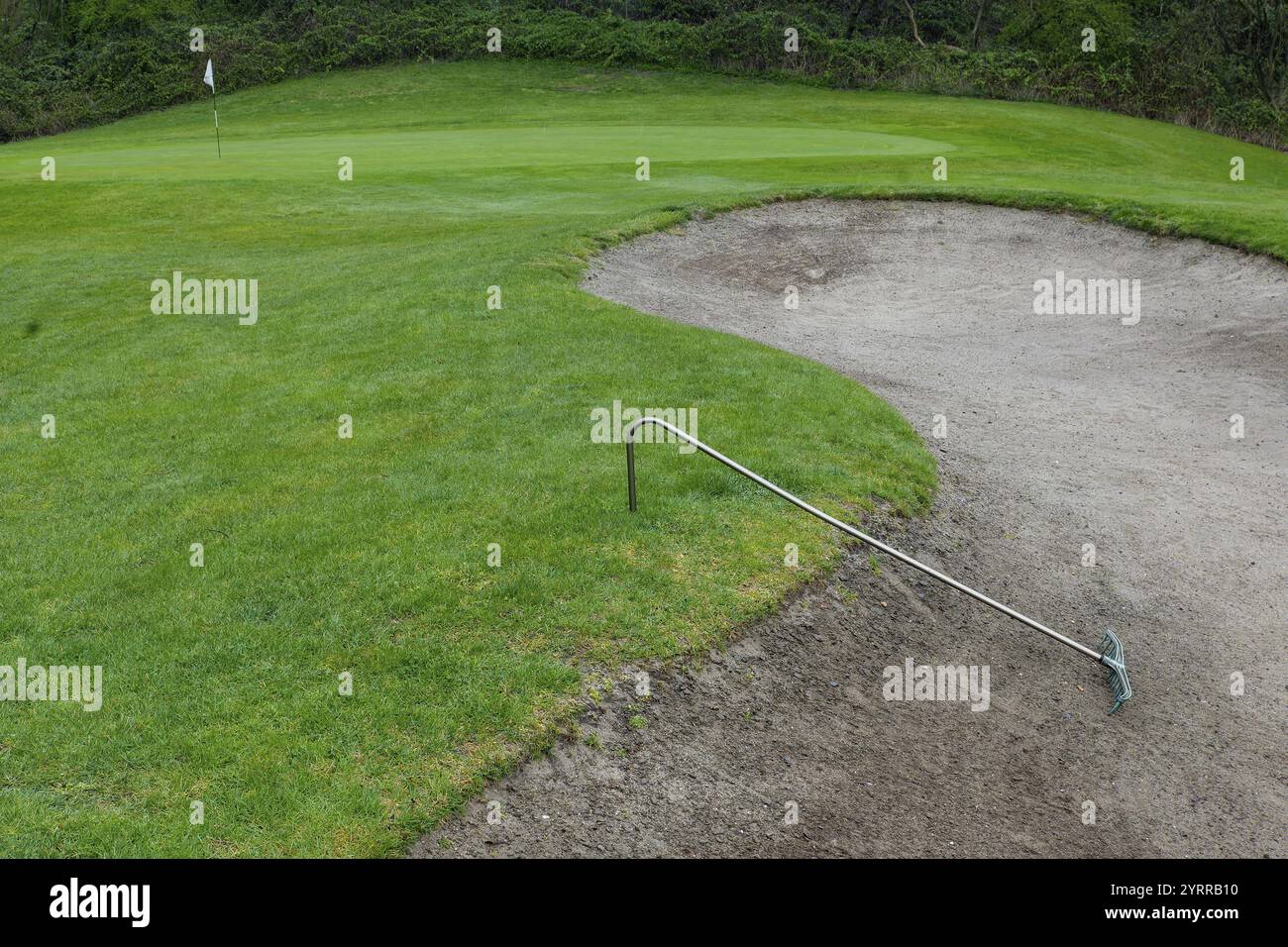 Empty golf courses hi-res stock photography and images - Alamy
