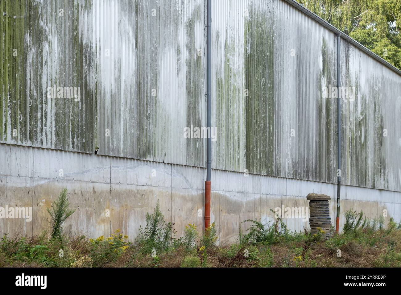 Wall, part of an industrial building Stock Photo - Alamy