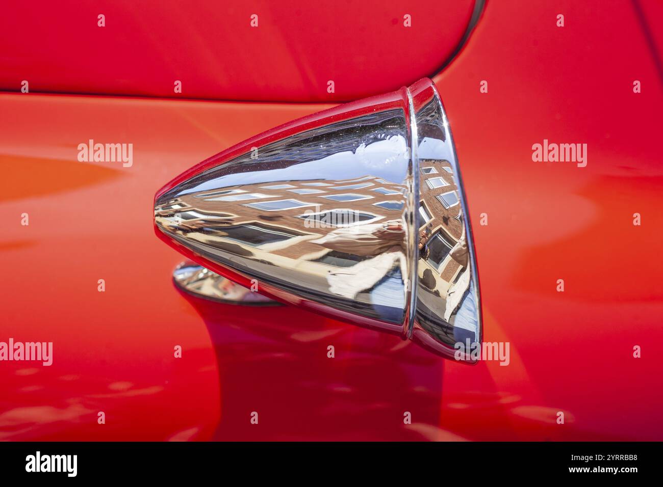 Chrome plated cars hi-res stock photography and images - Alamy