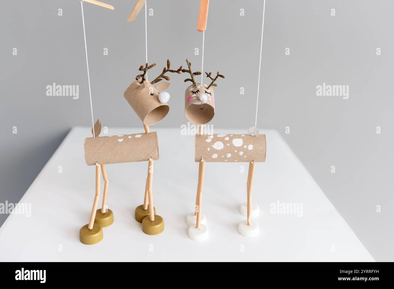 Creative DIY reindeer puppets with wooden stick control made from ...