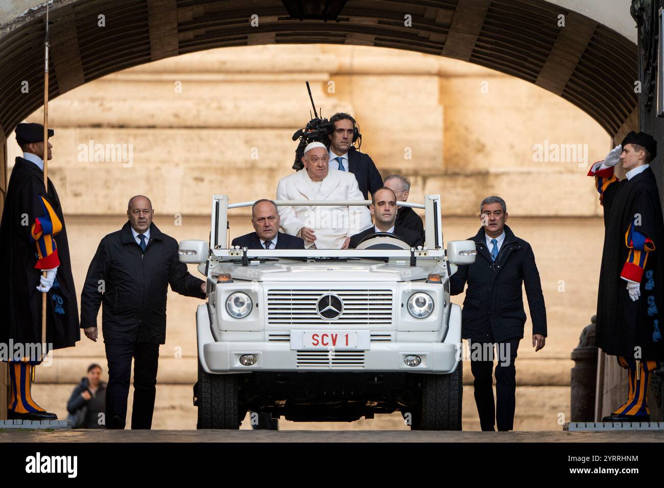 Pope Francis arrives in St. Peter's Square for his traditional ...