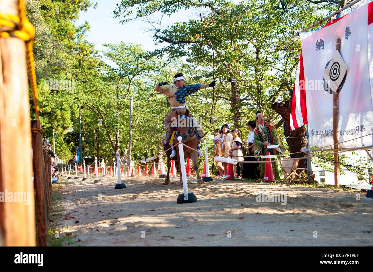 Yabusame hi-res stock photography and images - Alamy