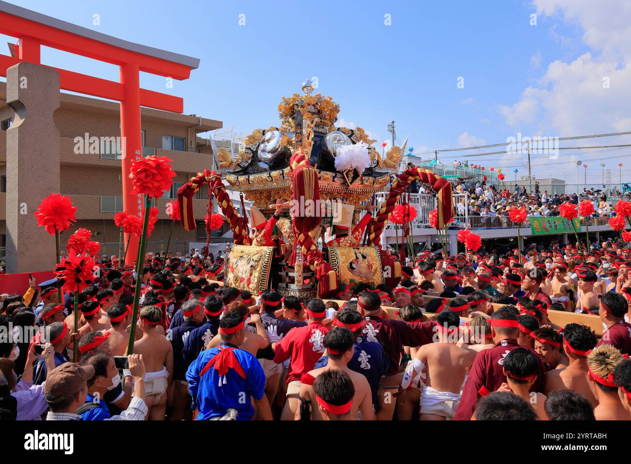 Nada Fighting Festival, Miyairi, Himeji, Hyogo Pref Stock Photo - Alamy