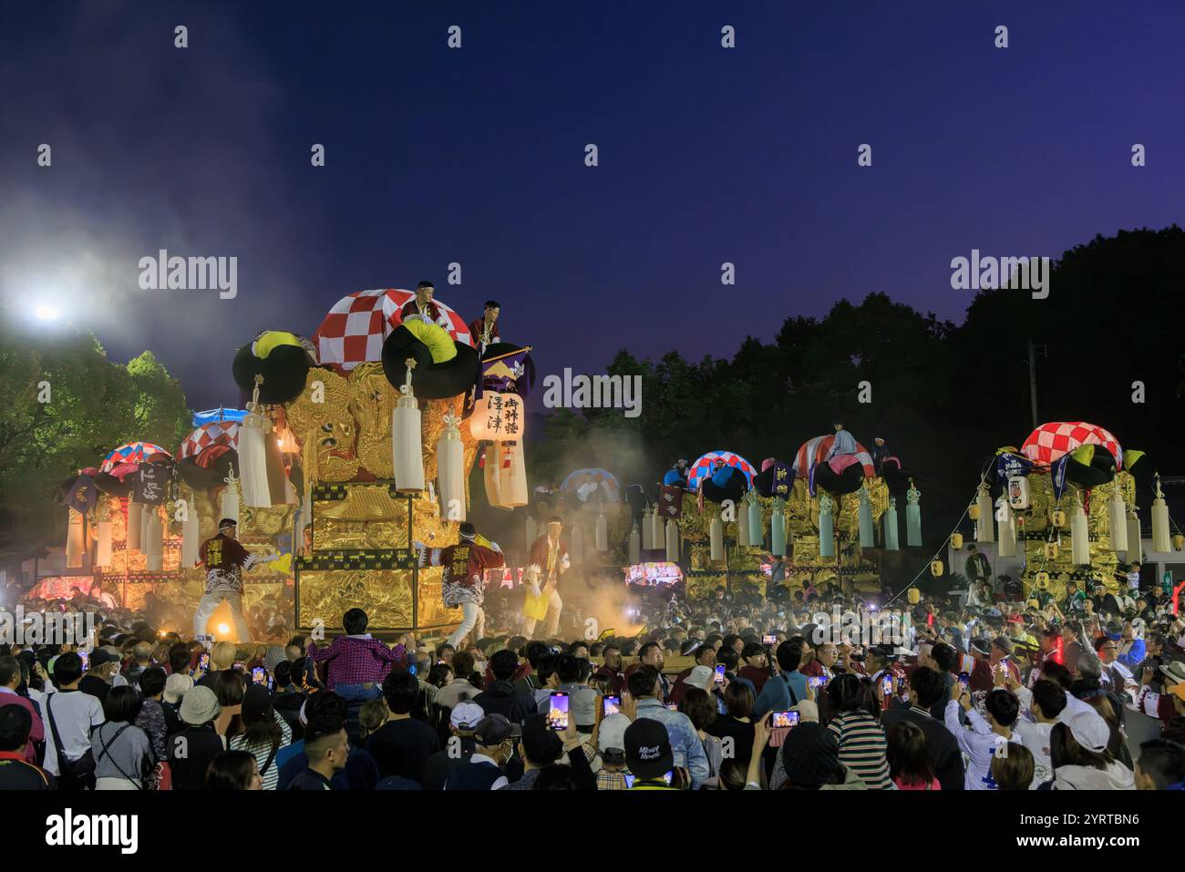 Niihama Taiko Festival: Hachiman Shrine Kakikurabe, Niihama City, Ehime ...
