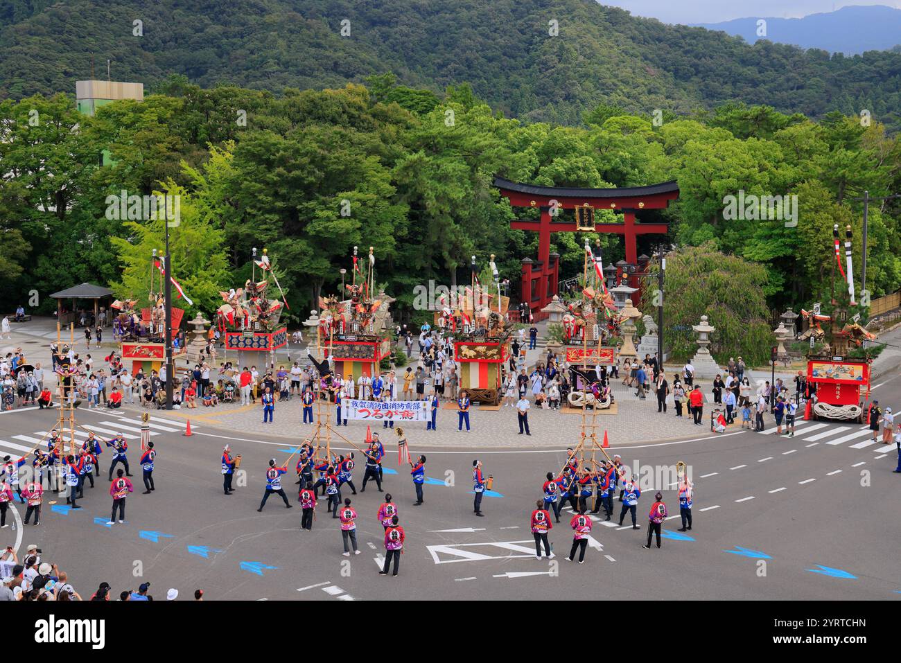 Tsuruga Festival: Tsuruga Tobi-tai performance, Tsuruga City, Fukui ...