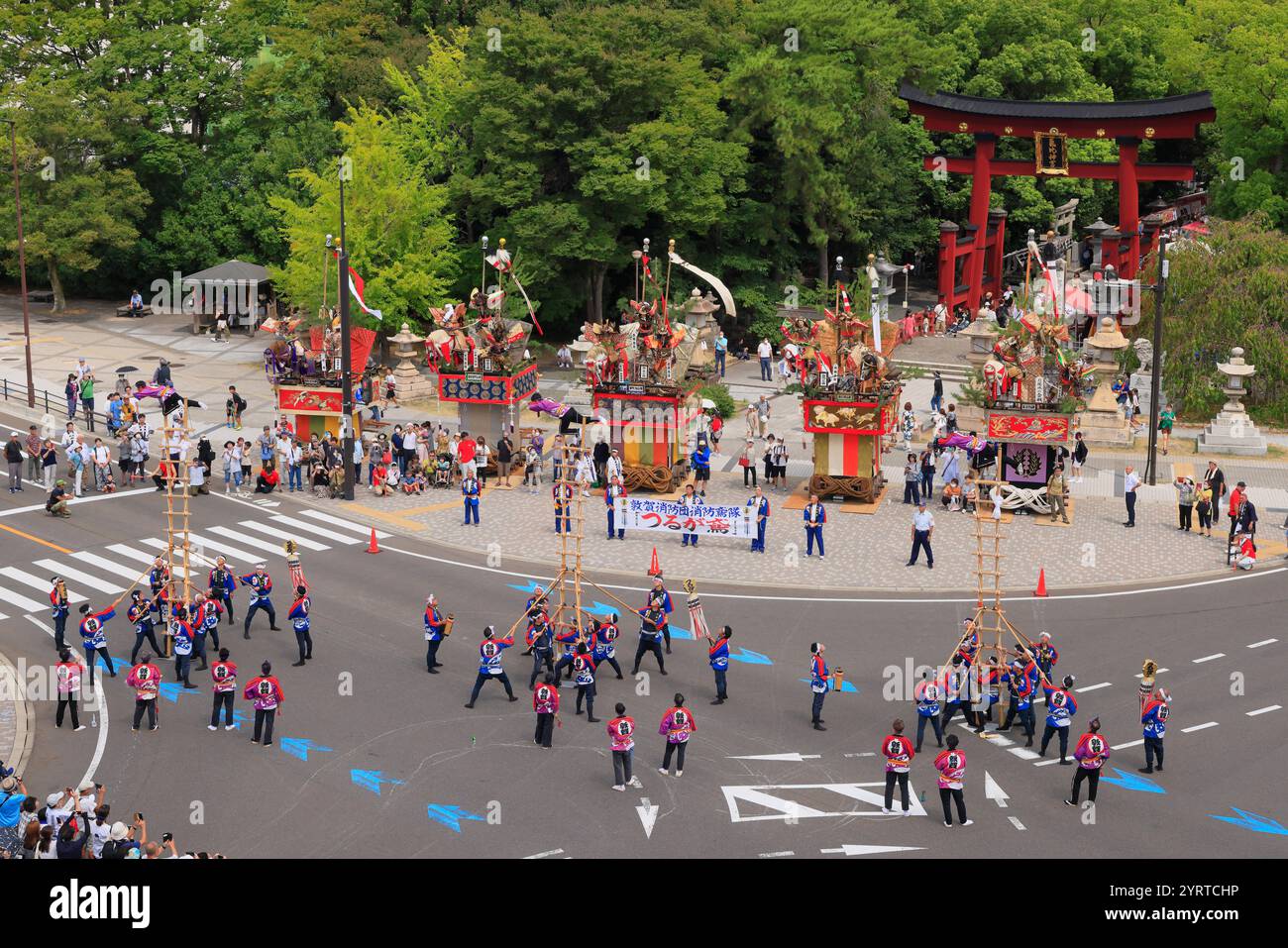 Tsuruga Festival: Tsuruga Tobi-tai performance, Tsuruga City, Fukui ...