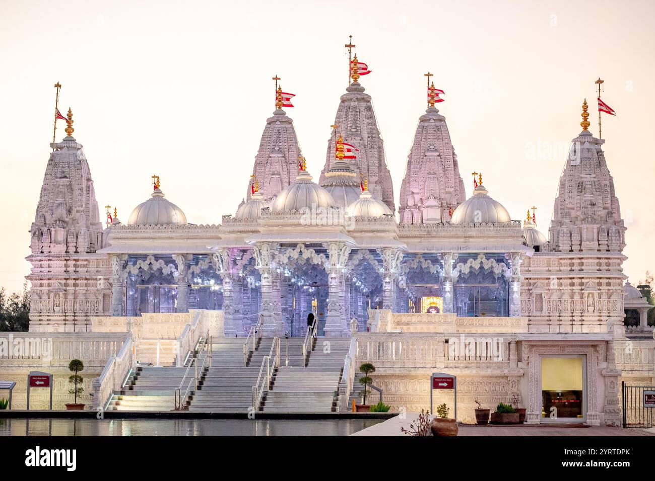 Purple illuminated BAPS Shri Swaminarayan Mandir temple Photo taken in ...