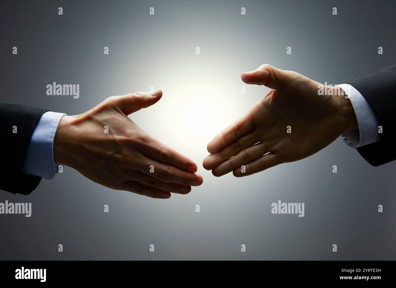 Handshake strong hi-res stock photography and images - Alamy