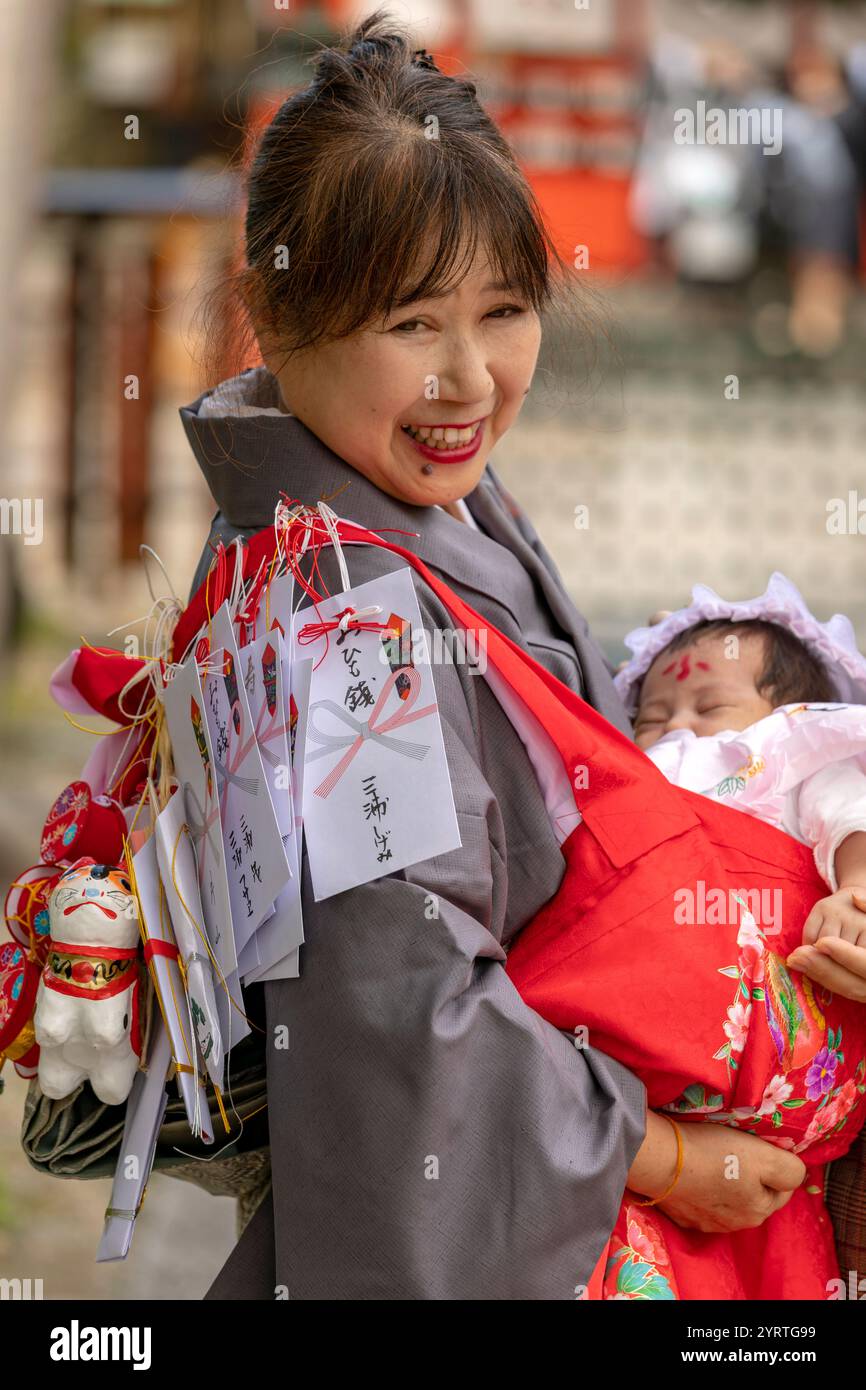 Visiting a shrine, omiyamairi Stock Photo - Alamy