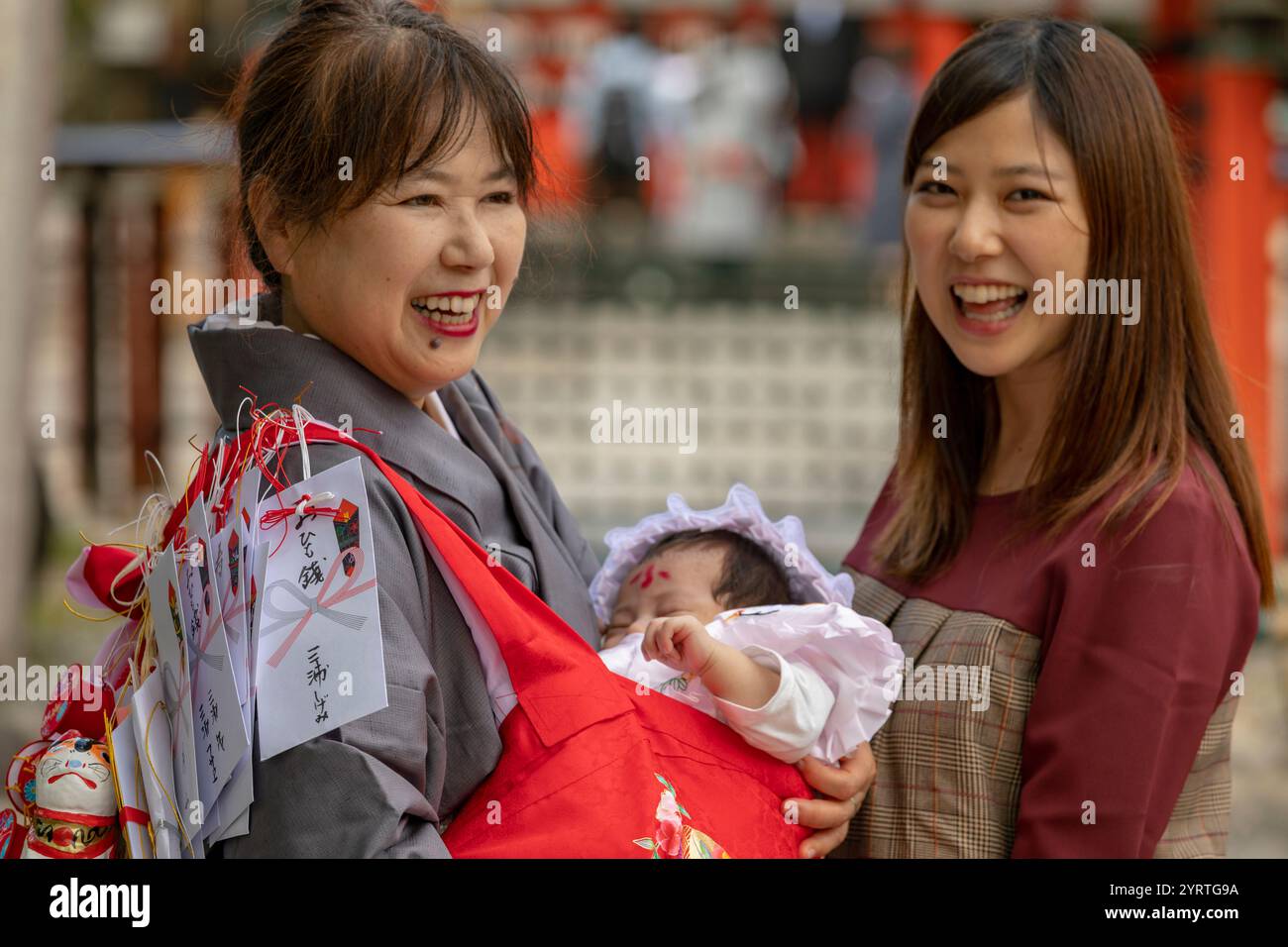 Visiting a shrine, omiyamairi Stock Photo - Alamy